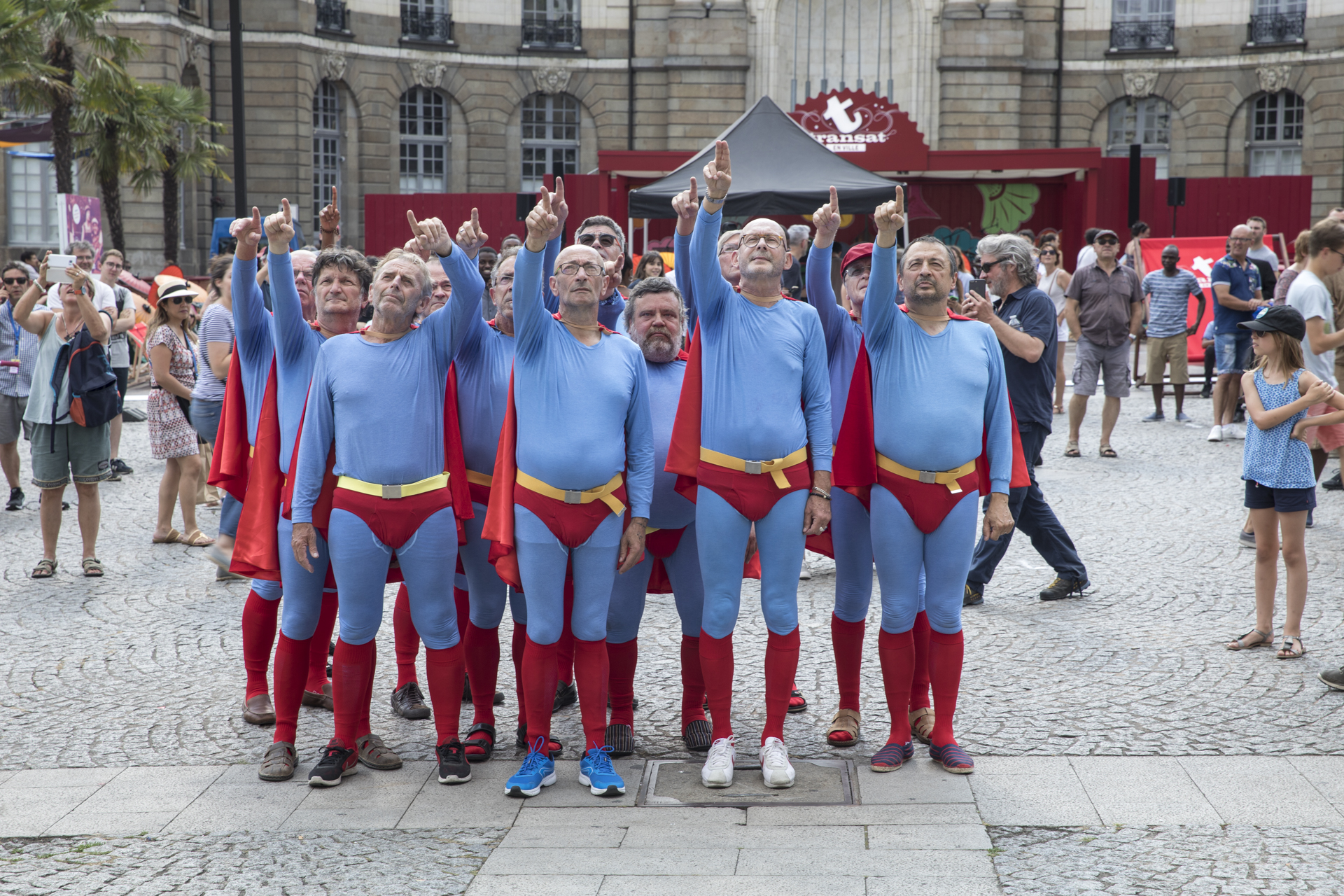 Blue Tired Heroes - Les Tombées de la Nuit : Festival | Dimanche à ...