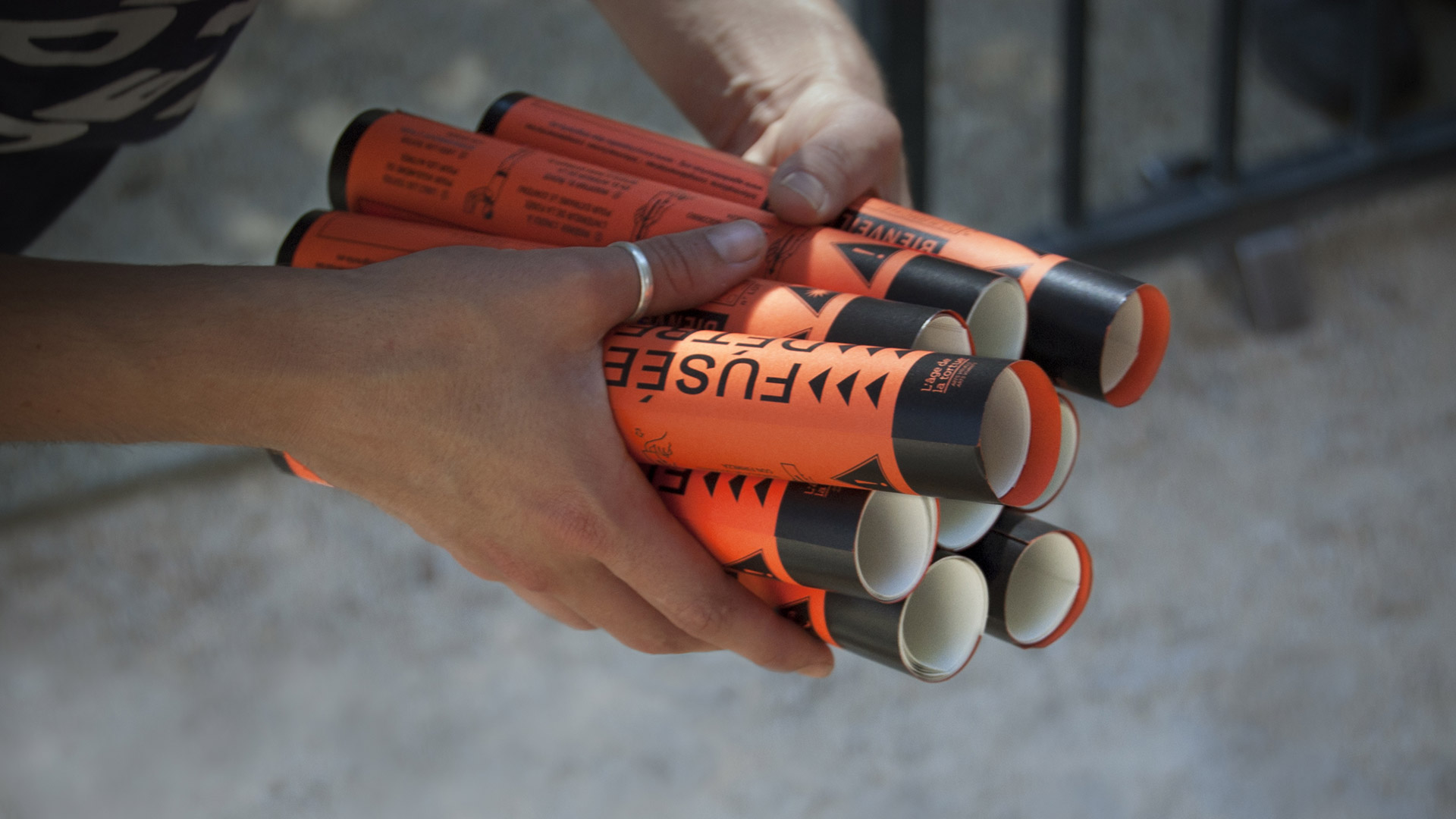 Fusée de Détresse #1 - Les Tombées de la Nuit : Festival | Dimanche à ...