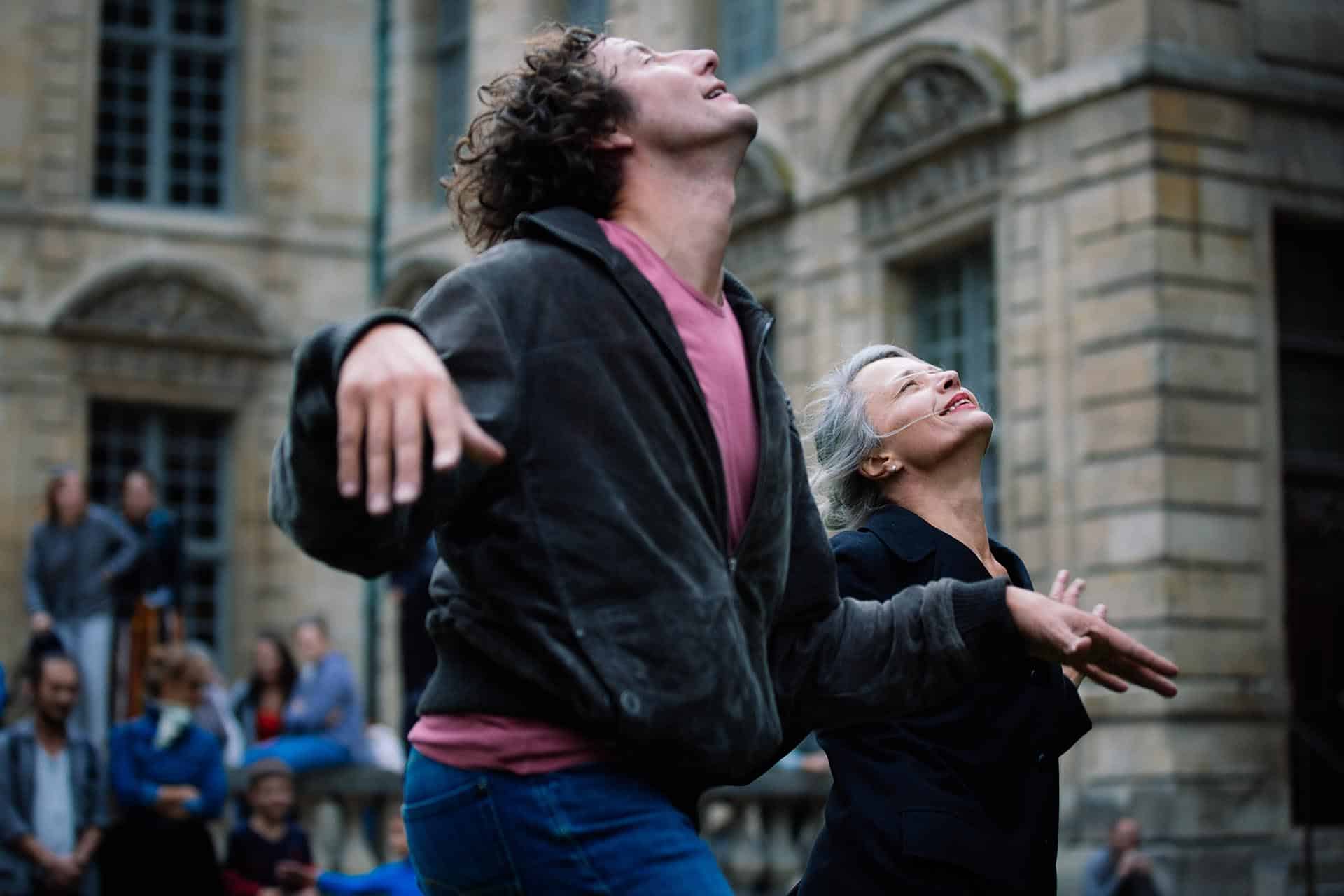 À brûle-pourpoint - Les Tombées de la Nuit : Festival | Dimanche à ...